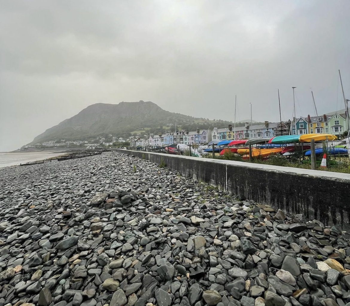 Llanfairfechan Beach: A Complete Guide - Conwy Guide